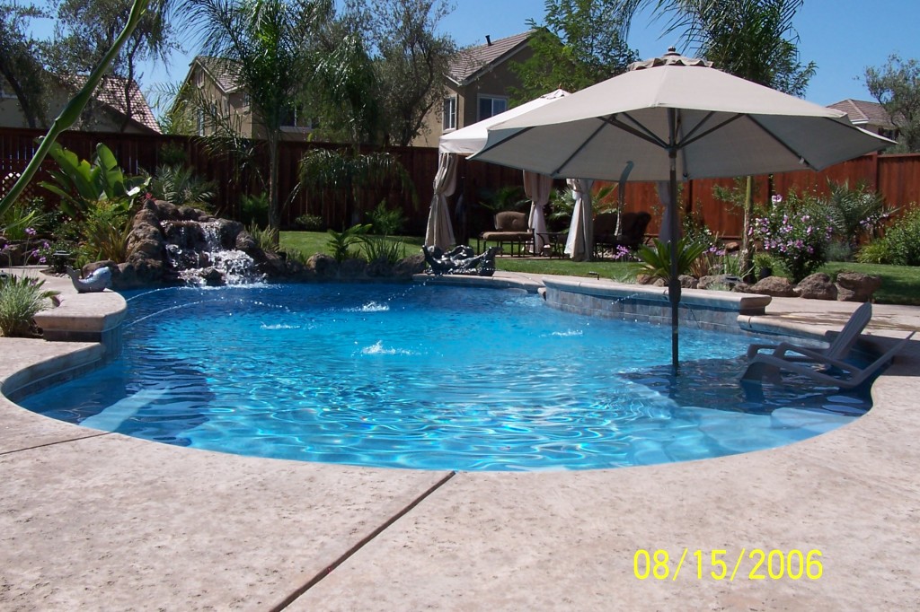 Traditional Pool Style 6 www.ultimatepoolsbyfetter.com - Ultimate Pools ...